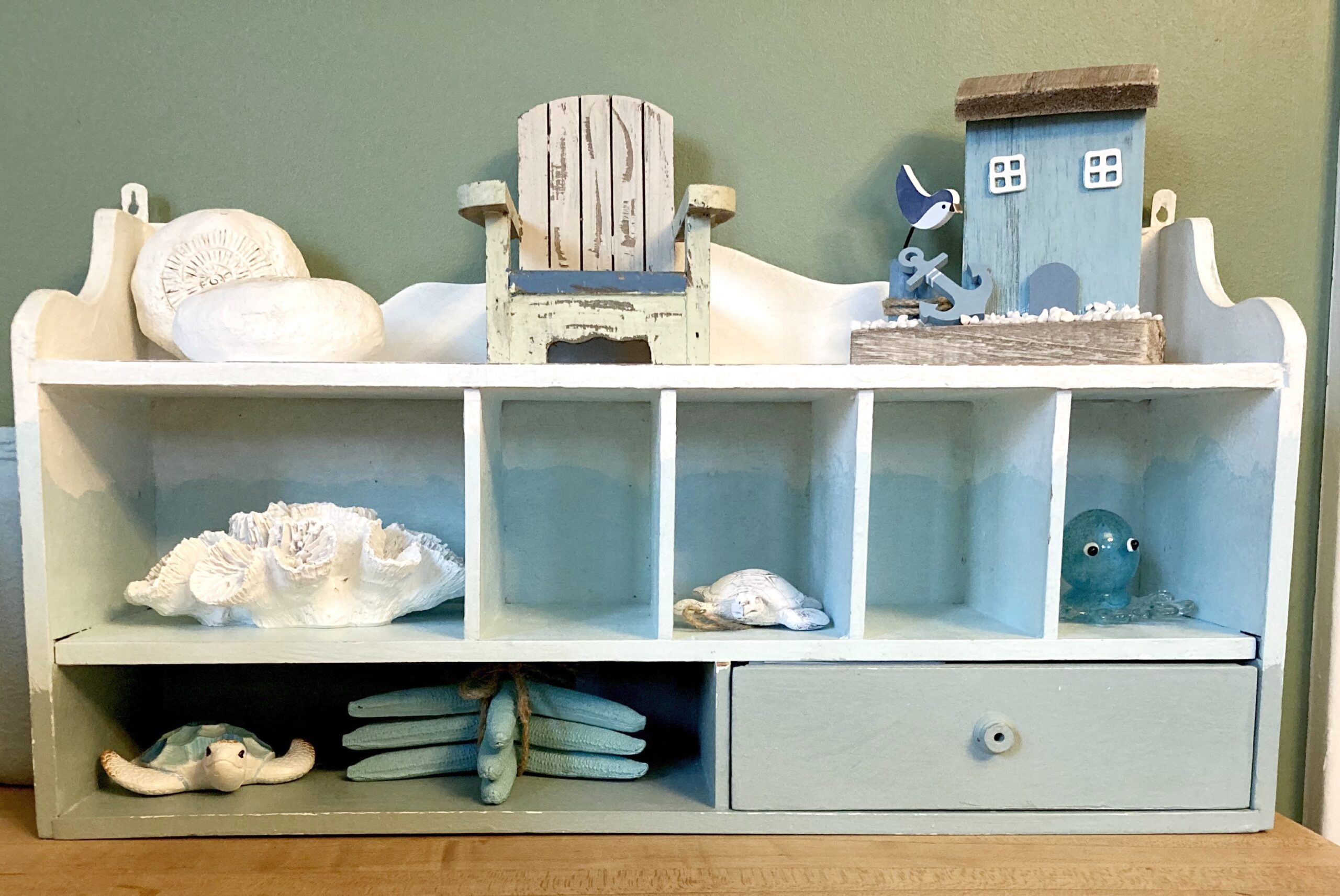 Shelf8 – Shelbee on the Edge